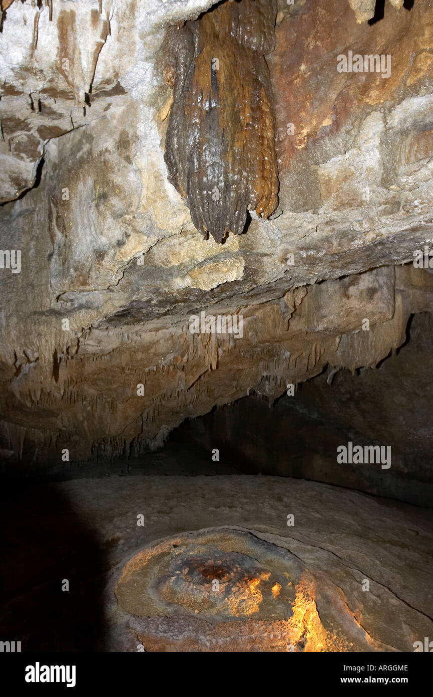 stalactites and stalagmites and rimstone pool Stock Photo - Alamy