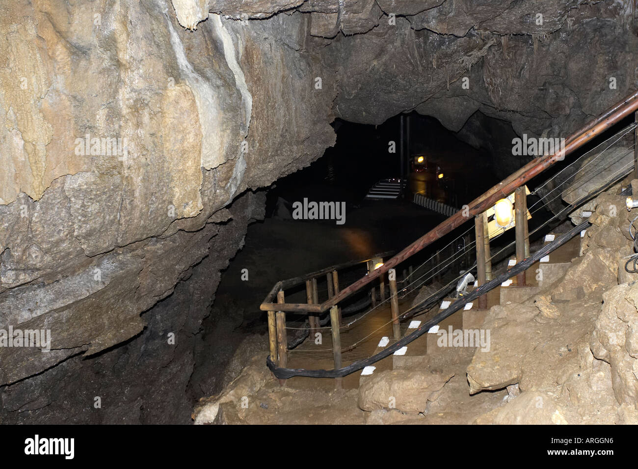 steps leading down to underground river passage through Marble Arch ...