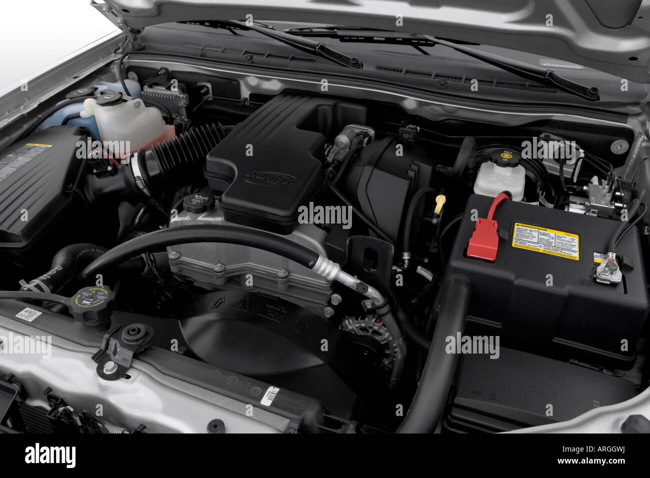 2007 Chevrolet Colorado LT in Silver - Engine Stock Photo - Alamy