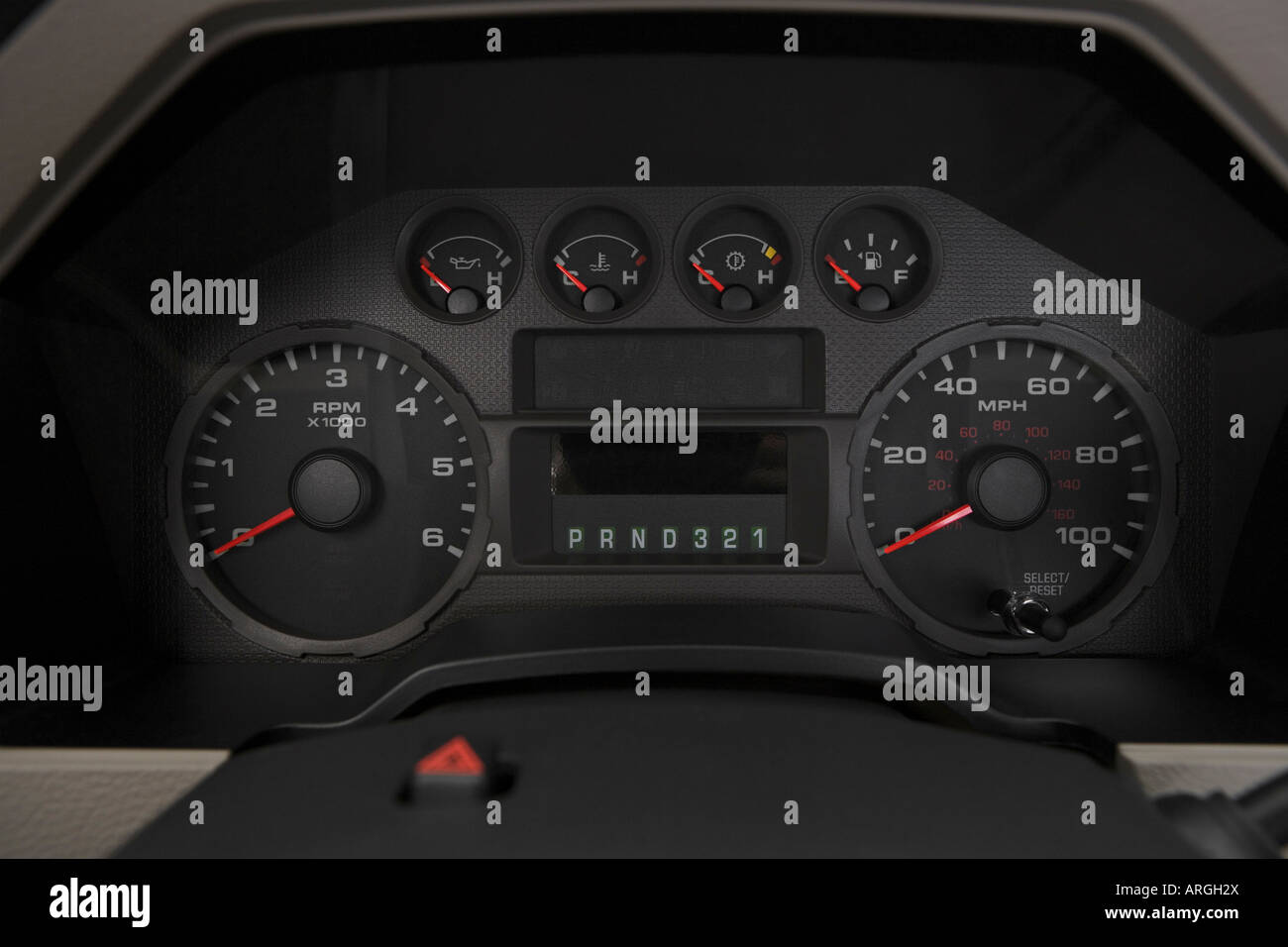 2008 Ford F-250 SD XL in White - Speedometer/tachometer Stock Photo - Alamy