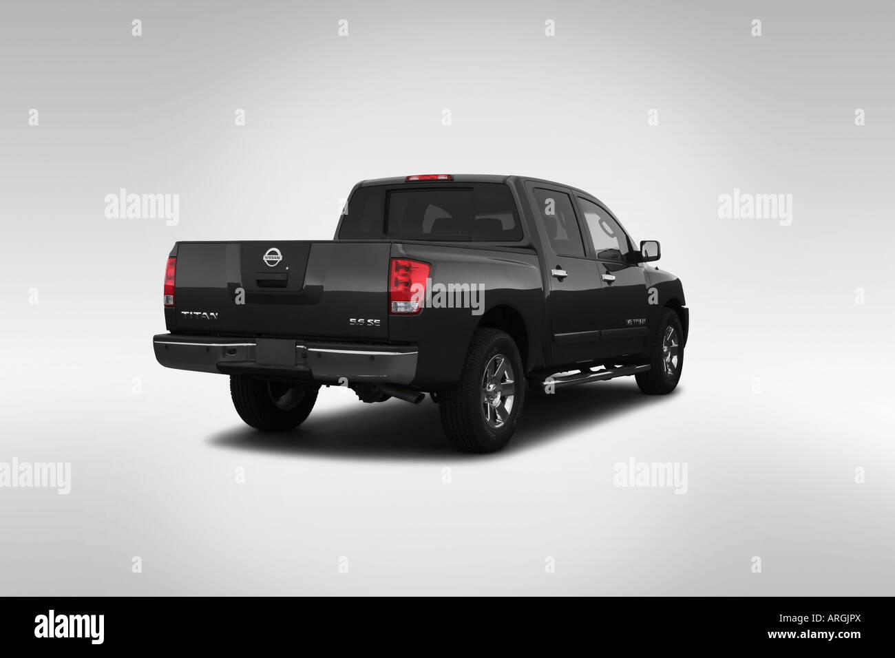 2007 Nissan Titan SE in Gray - Rear angle view Stock Photo - Alamy