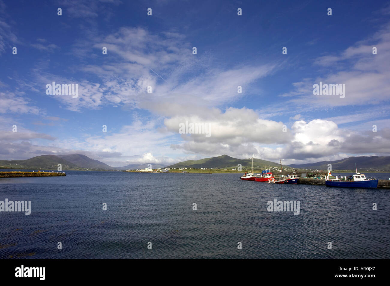 small knightstown harbour Valentia Island Iveragh Peninsula Ring of ...