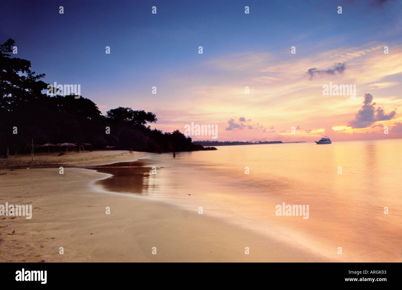 Irvine bay hi-res stock photography and images - Alamy