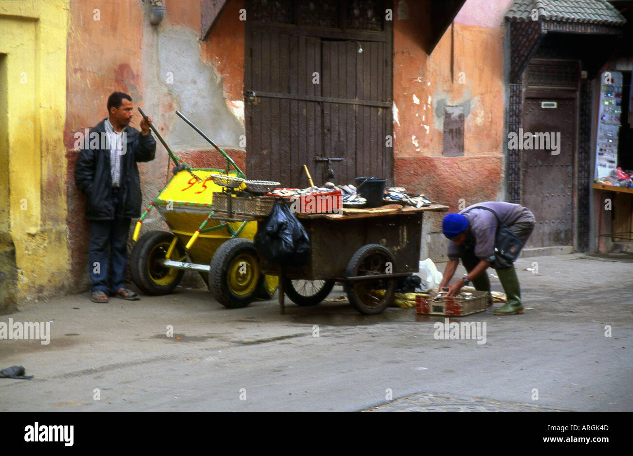 Craftsman streets medina marrakech morocco hi-res stock photography and ...