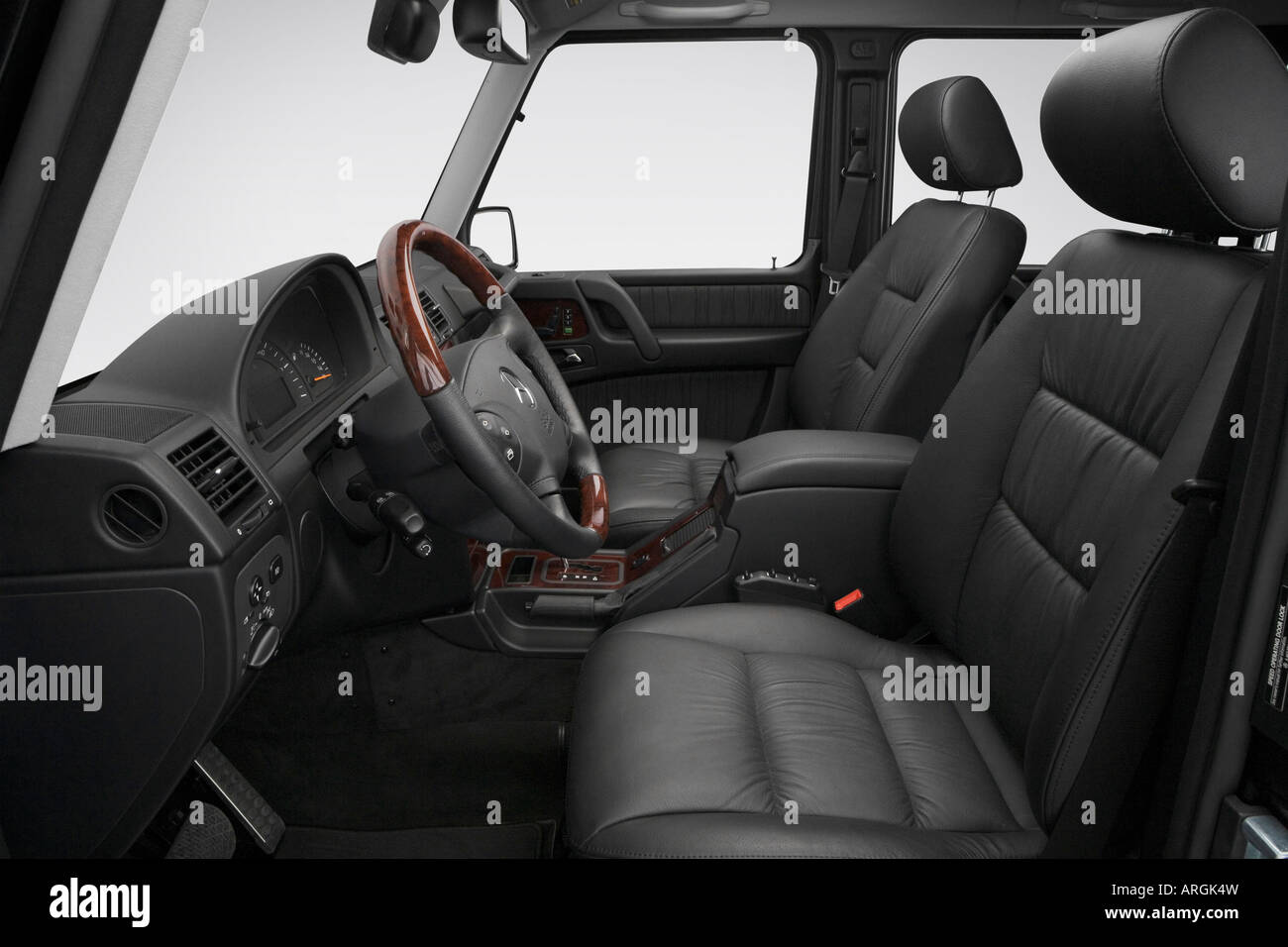 Mercedes g 500 hi-res stock photography and images - Alamy