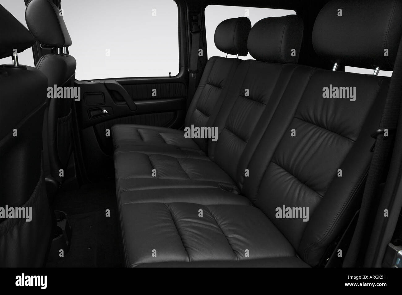 Mercedes g 500 4x4 hi-res stock photography and images - Alamy