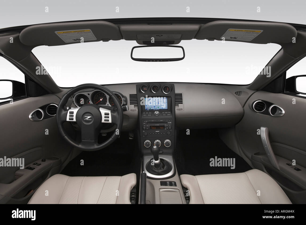 2007 Nissan 350Z Roadster Touring in Blue - Dashboard, center console ...