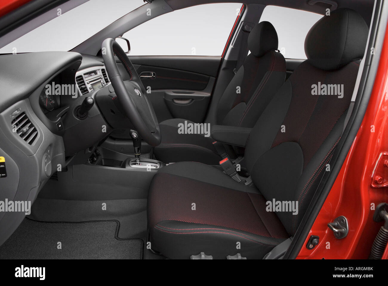 Red kia rio hi-res stock photography and images - Alamy