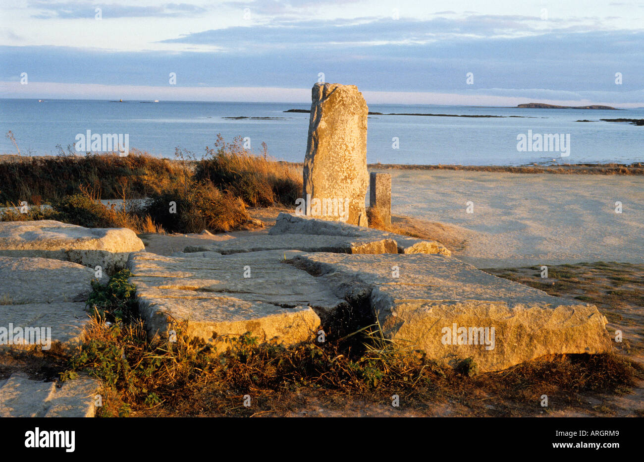 Pierres plates hi-res stock photography and images - Alamy