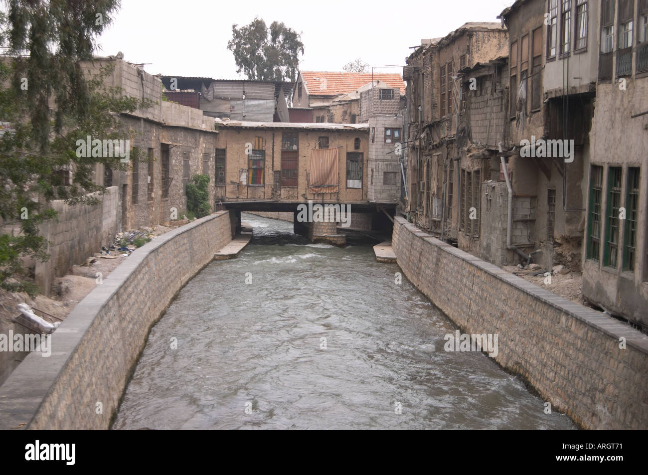 Damascus syria and river hi-res stock photography and images - Alamy
