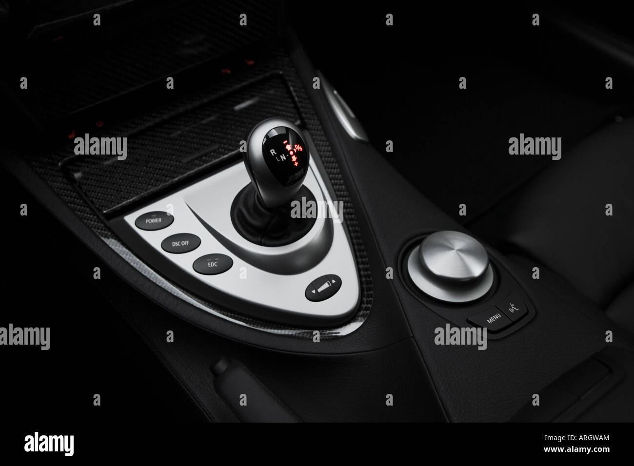 2007 BMW M6 in Silver - Gear shifter/center console Stock Photo - Alamy