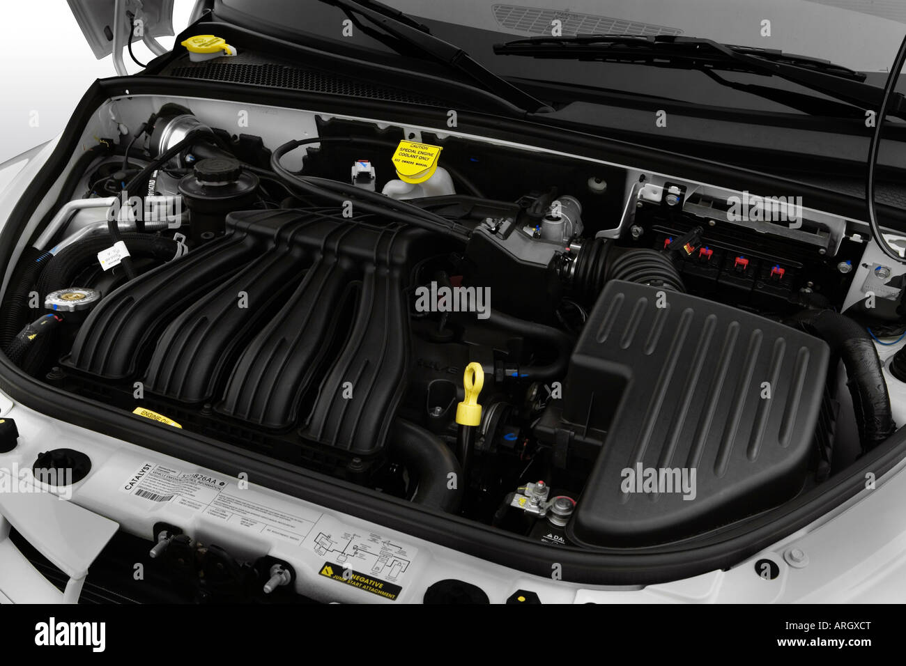 2007 Chrysler PT Cruiser Convertible Spring Special in White - Engine ...