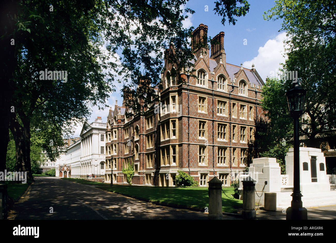 Lincoln s Inn is one of the four Inns of Court established in the 14th ...