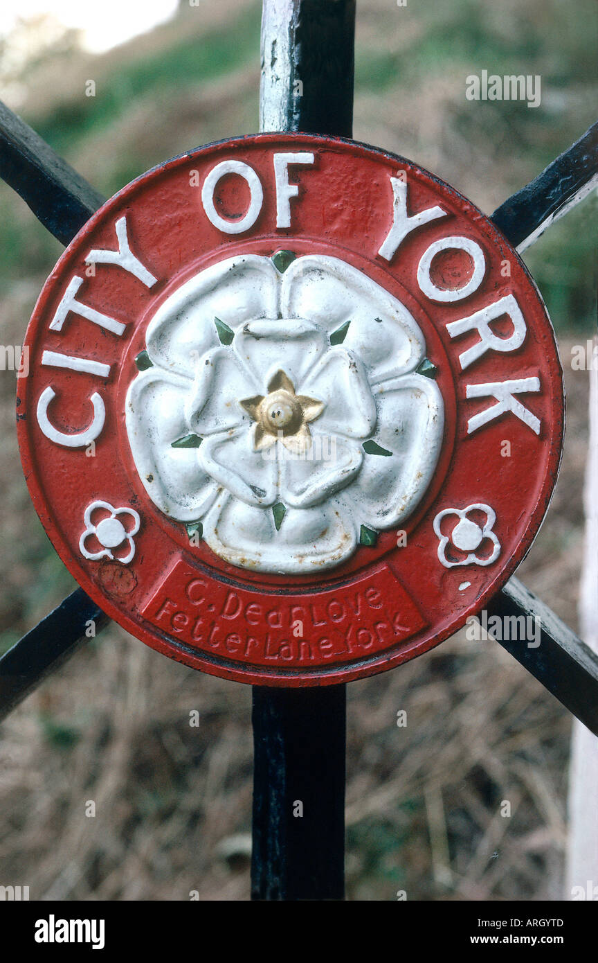 Yorkshire rose sign hi-res stock photography and images - Alamy