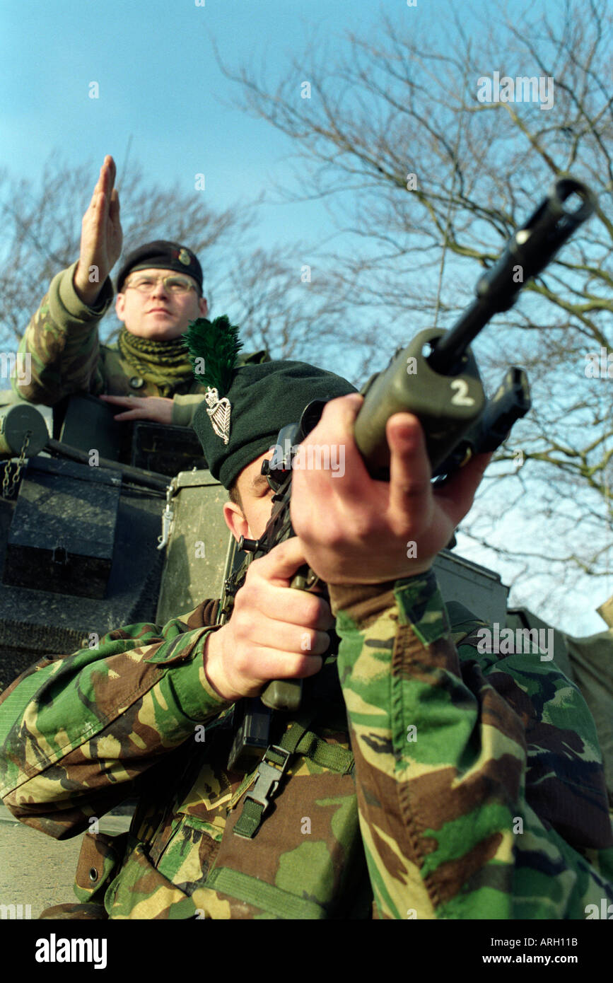 British army training hi-res stock photography and images - Alamy