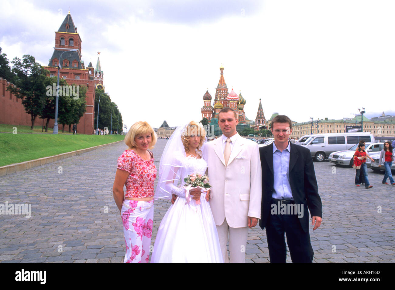 Moscow wedding hi-res stock photography and images - Alamy