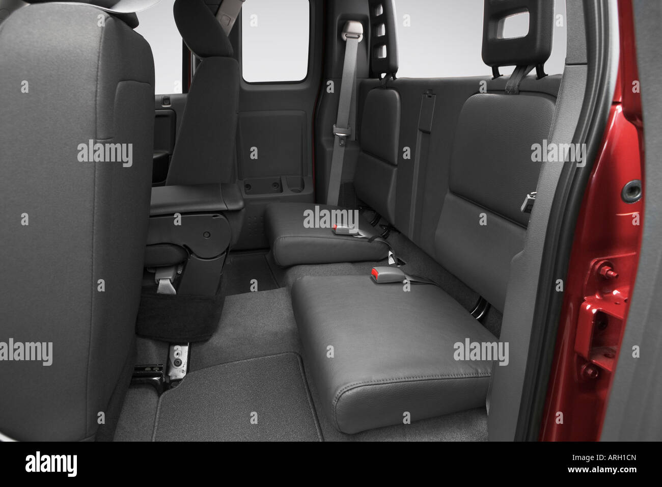 Mitsubishi raider hi-res stock photography and images - Alamy