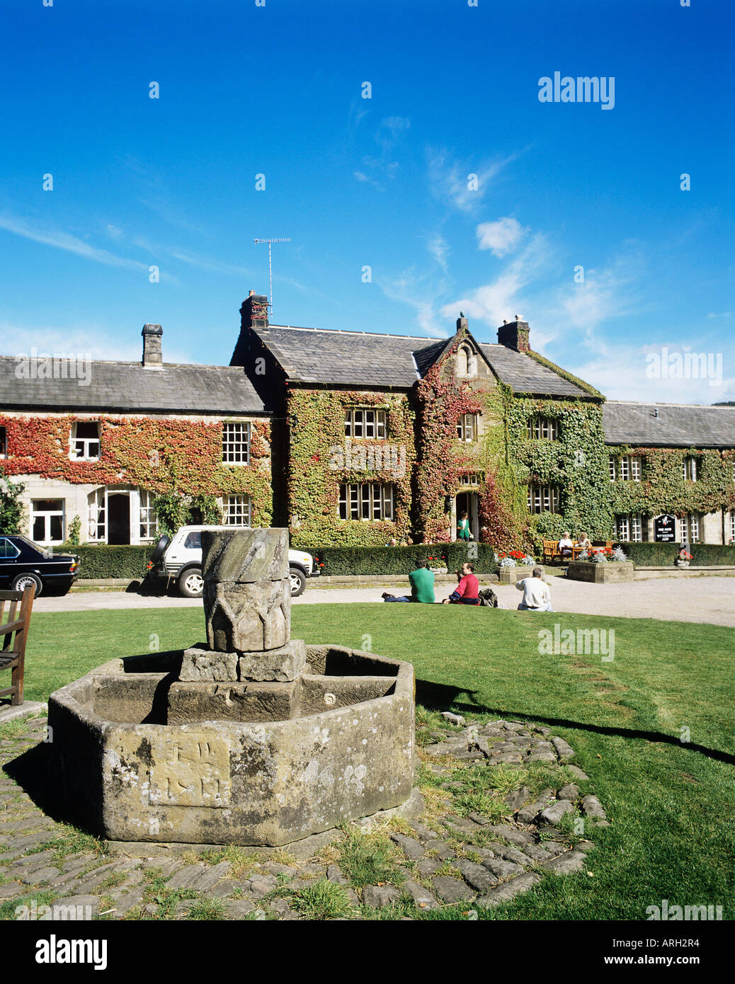 The yorke arms ramsgill hi-res stock photography and images - Alamy