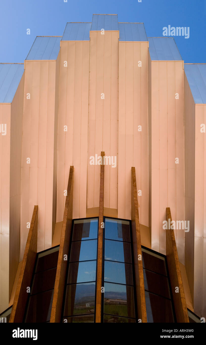 The Ysios bodega in La Rioja, Spain. Designed by Santiago Calatrava ...