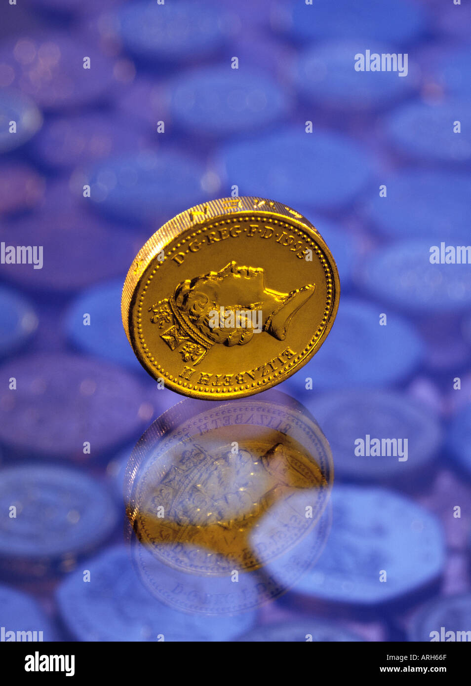 one pound sterling coin Stock Photo - Alamy