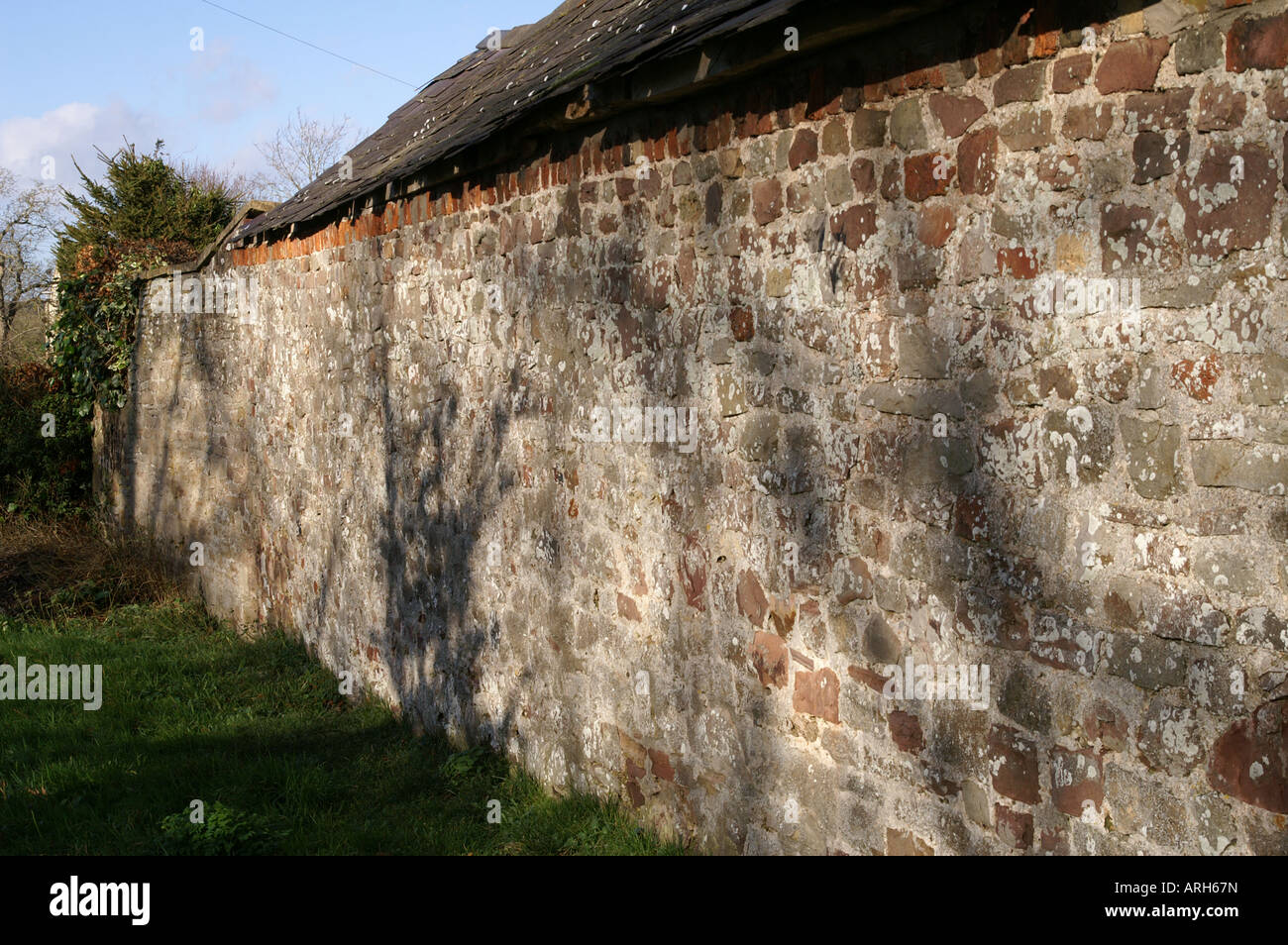 Cotswold Stone Wall Stock Photo - Alamy