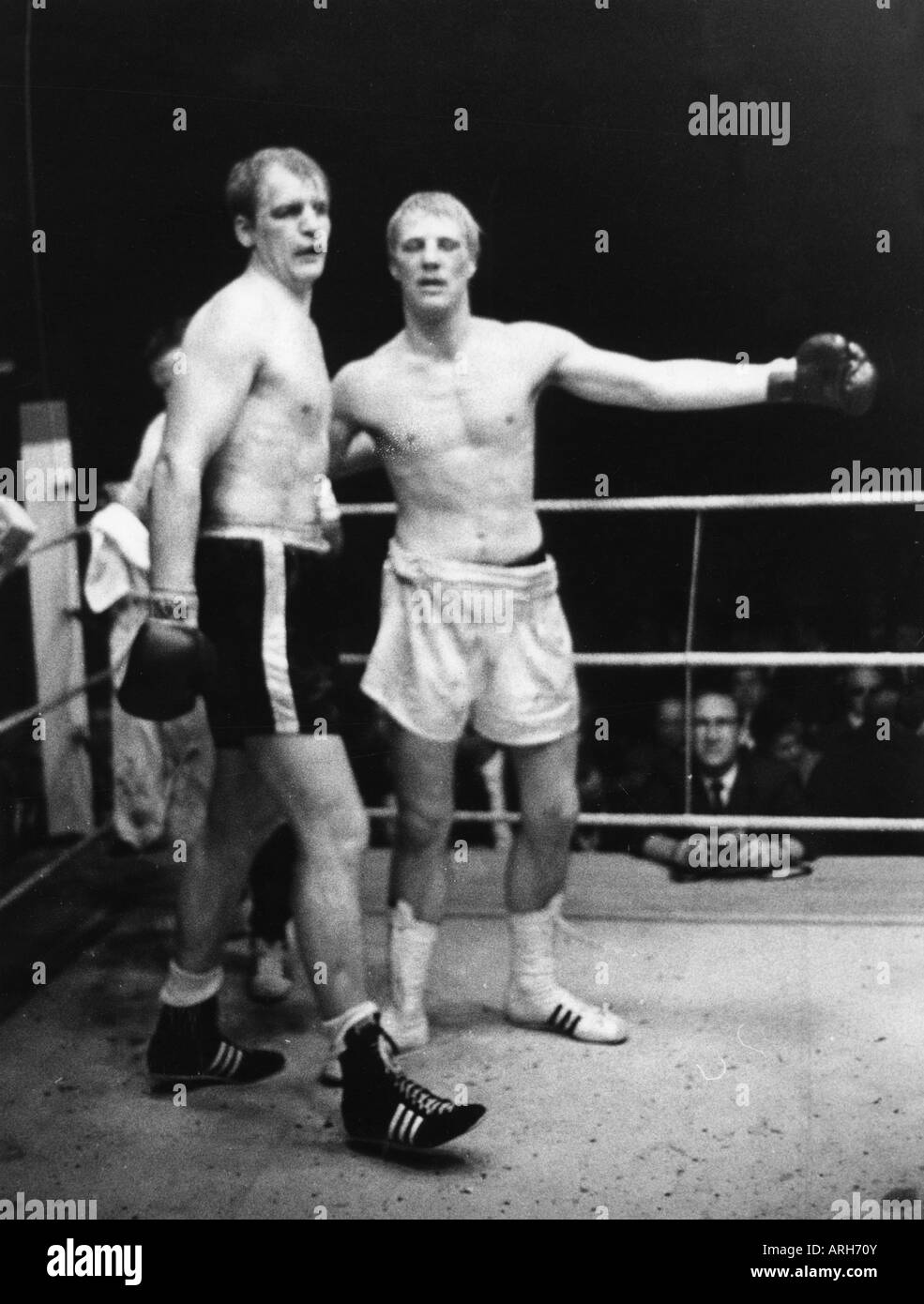 Zech, Gerhard, * 28.5.1938, German athlete (boxing), with Norbert Grupe ...