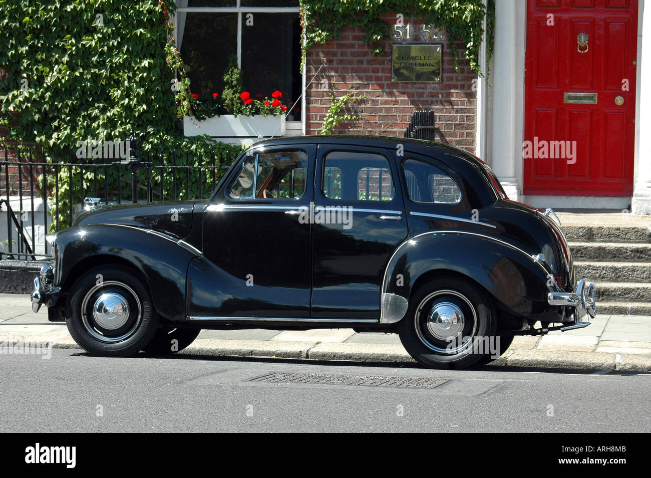 A general view of a classic Morris Minor car Stock Photo - Alamy