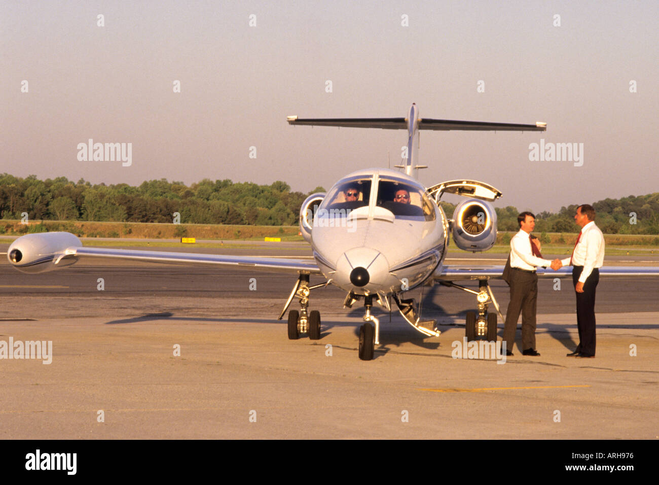 Business executives jet hi-res stock photography and images - Alamy