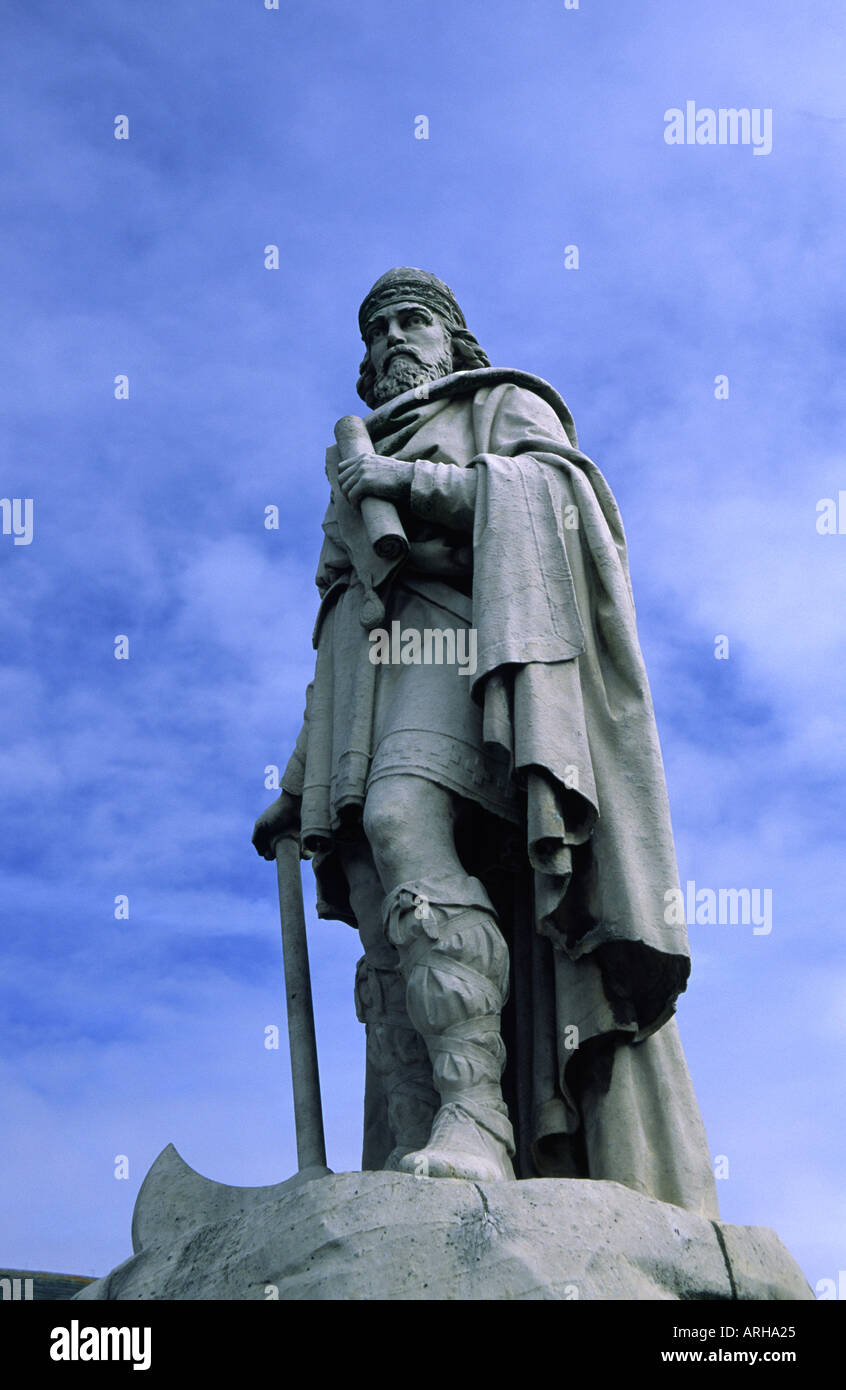: statue of alfred in wantage hi-res stock photography and images - Alamy