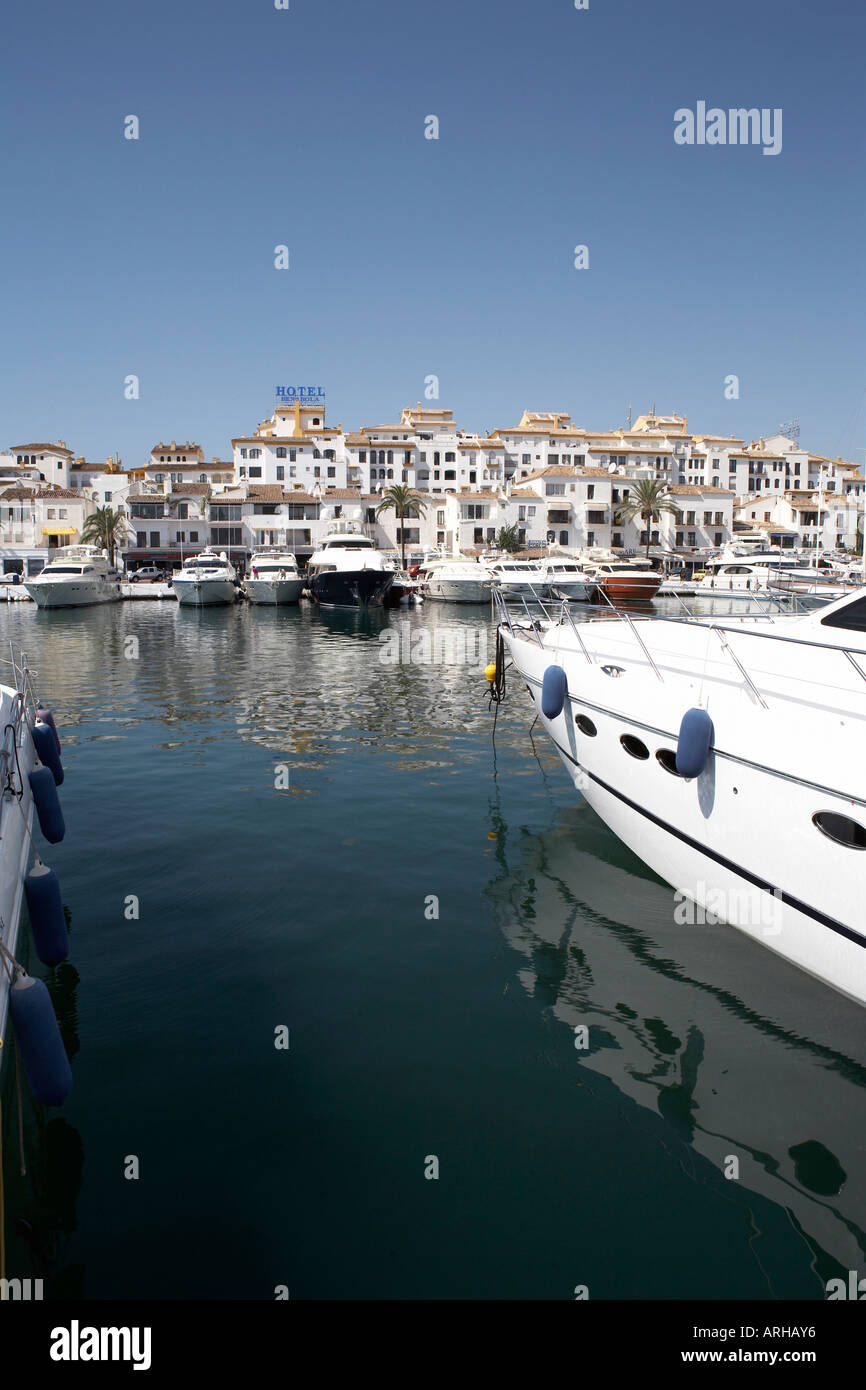 Jose banus marina hi-res stock photography and images - Alamy