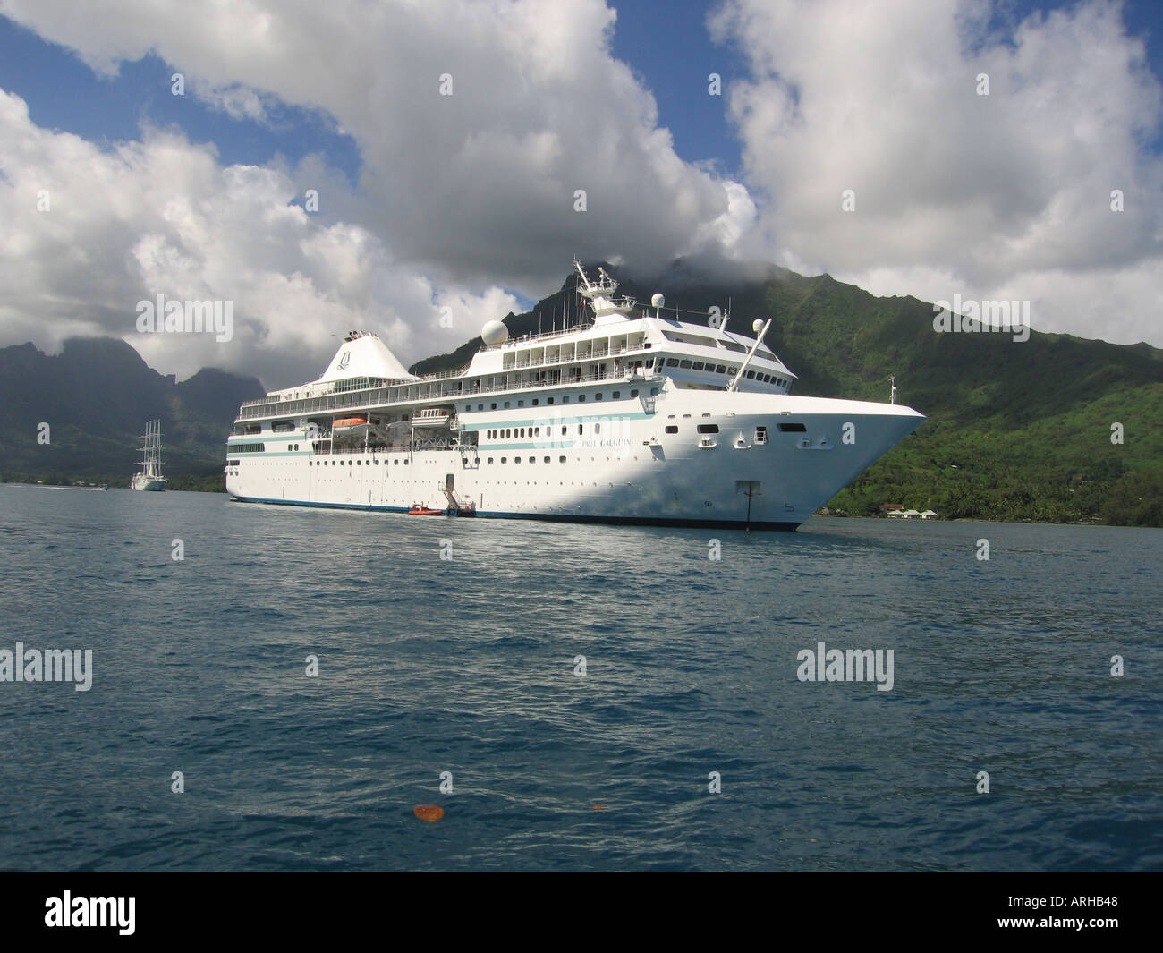 Tahiti moorea ferry hi-res stock photography and images - Alamy