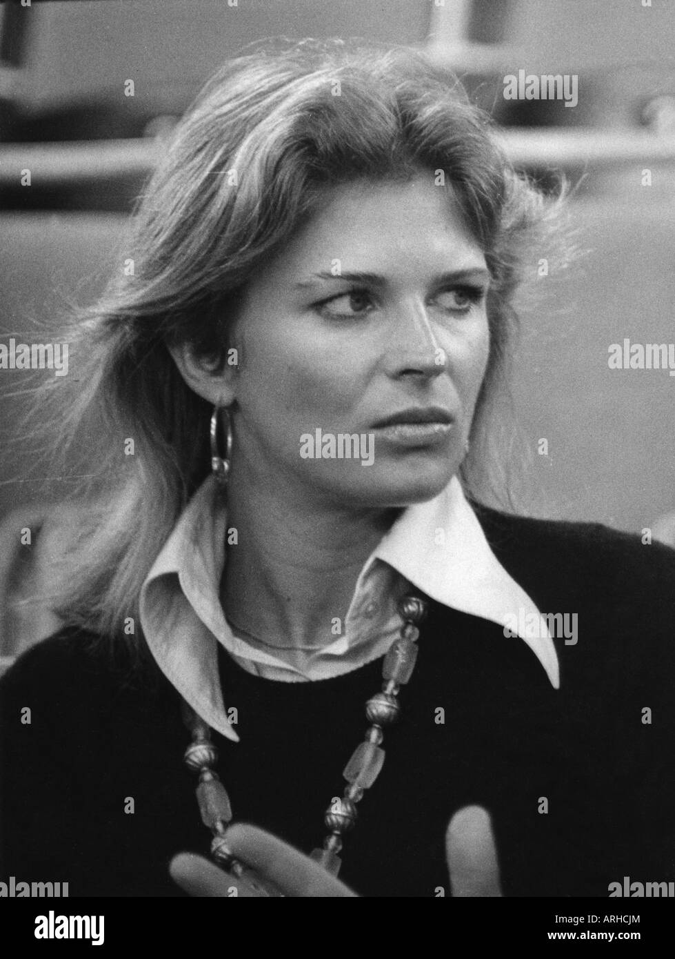 Actress candice bergen hi-res stock photography and images - Alamy