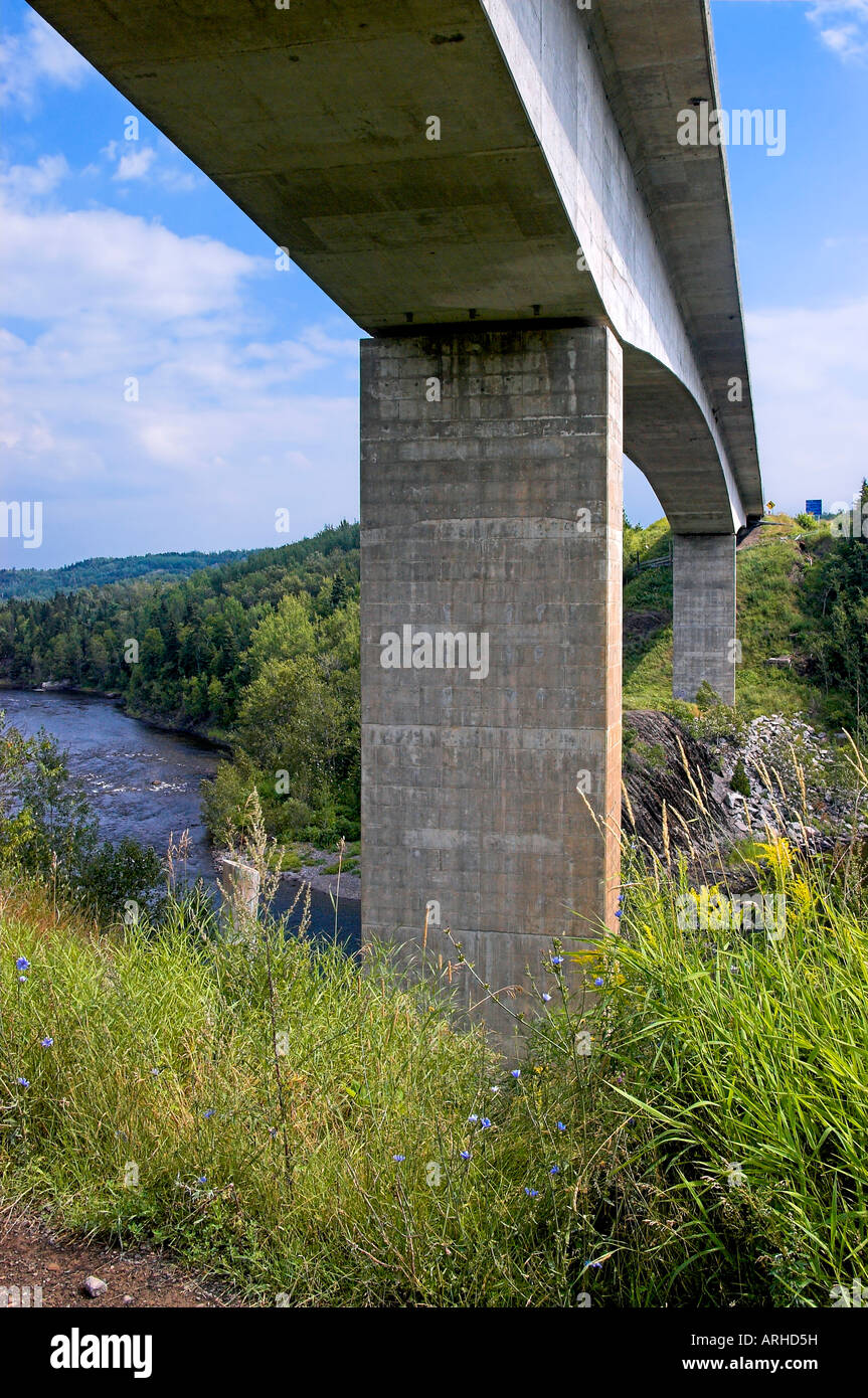 Highway 20 twenty bridge over Rimouski river Stock Photo - Alamy