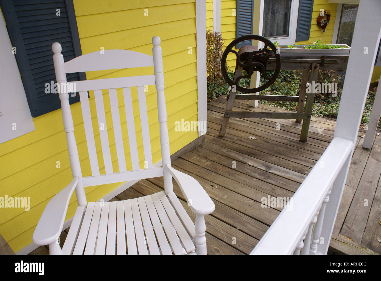 White Wood Rocking Chair Stock Photo - Alamy