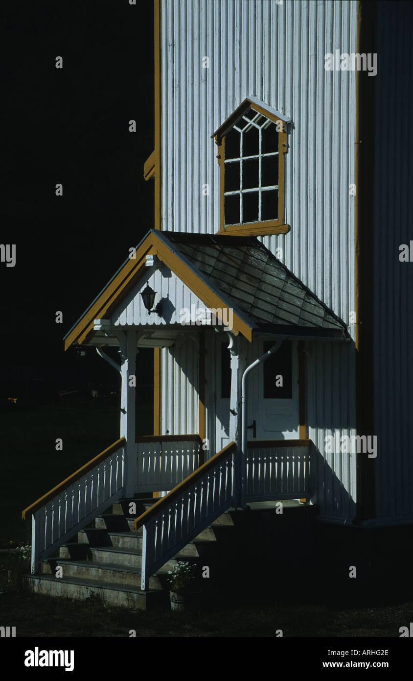 Timber porch hi-res stock photography and images - Alamy