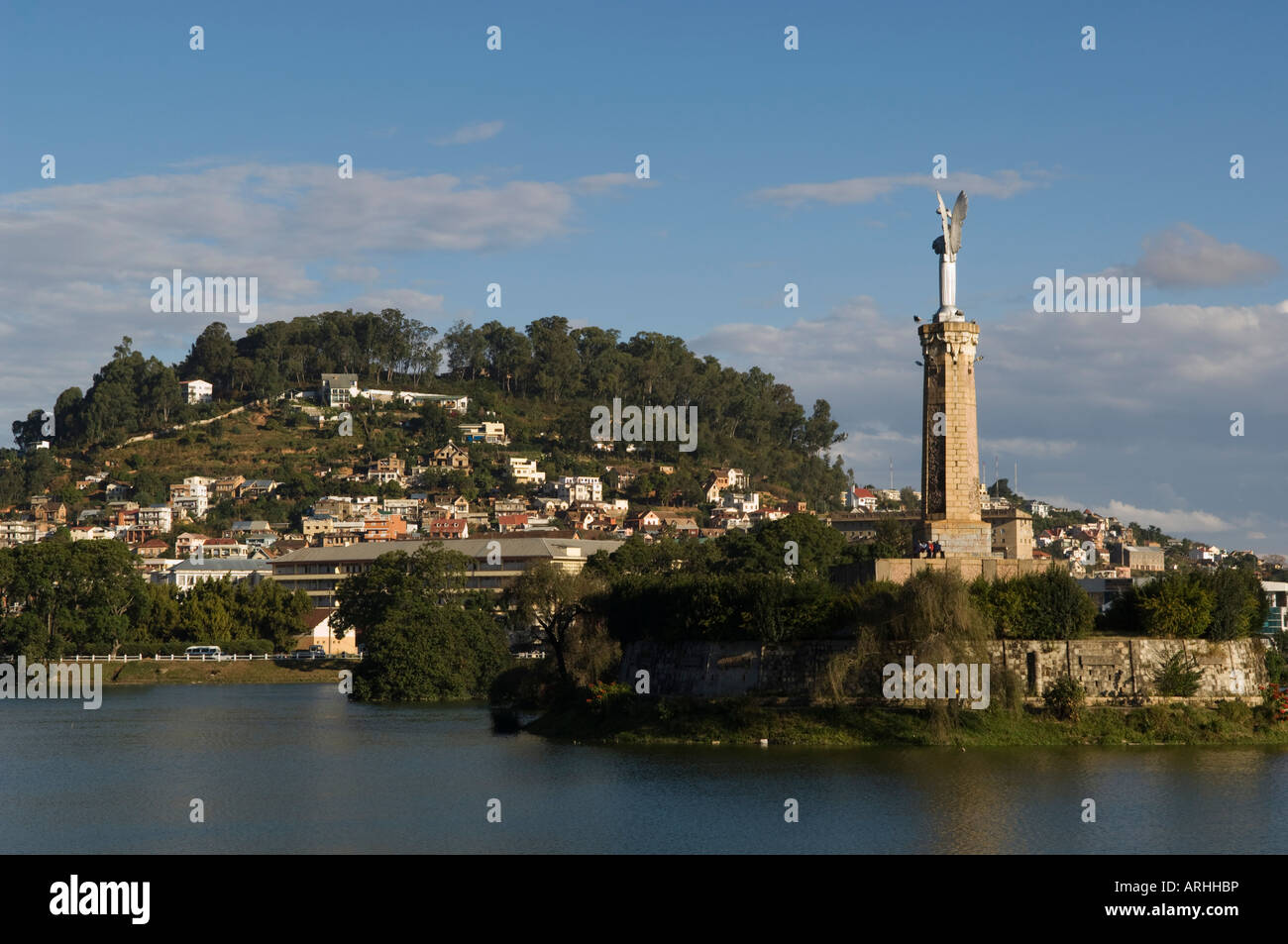 War monument in Lake Anosy, Antananarivo, Madagascar Stock Photo - Alamy