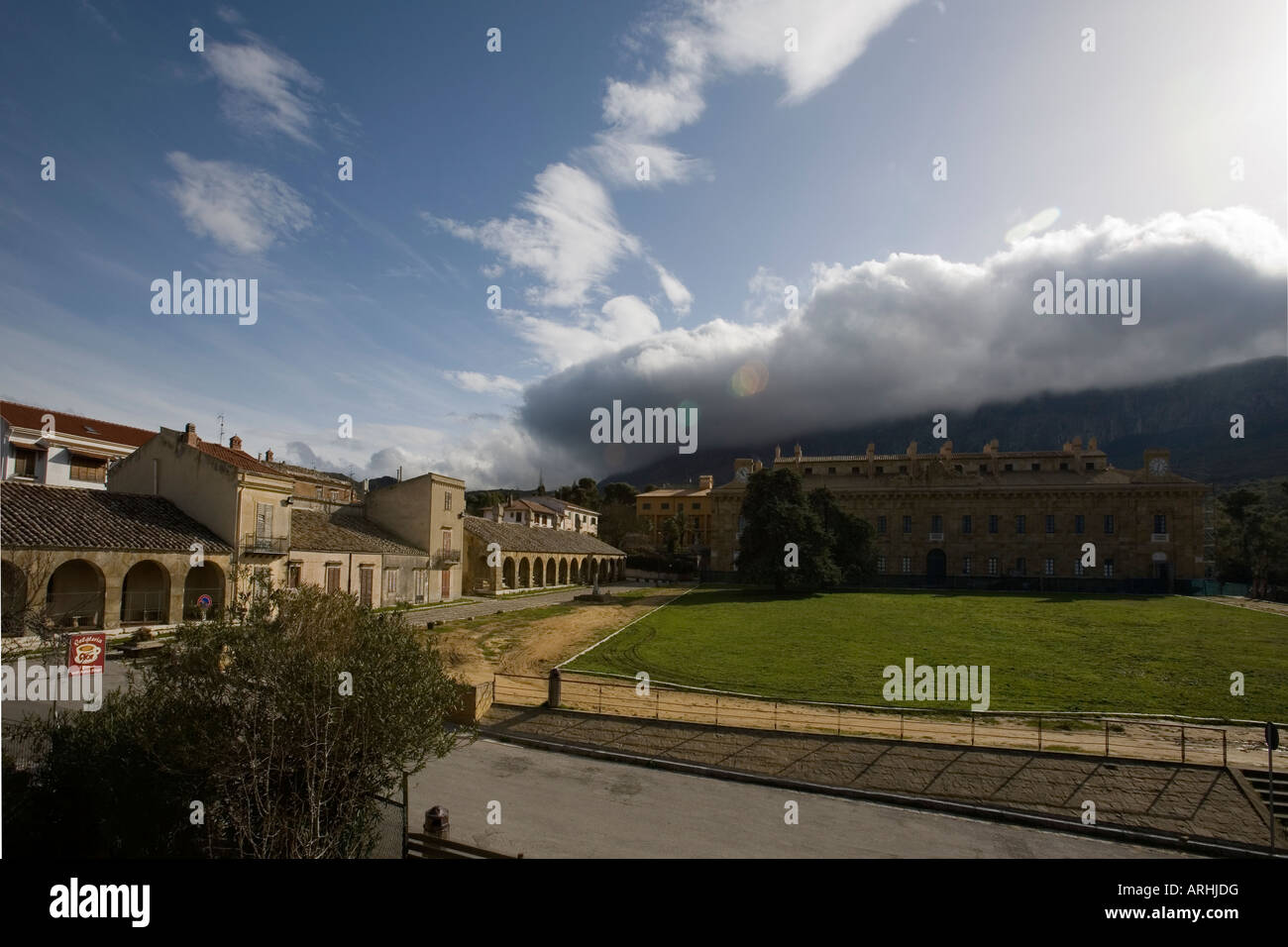 Ficuzza hi-res stock photography and images - Alamy