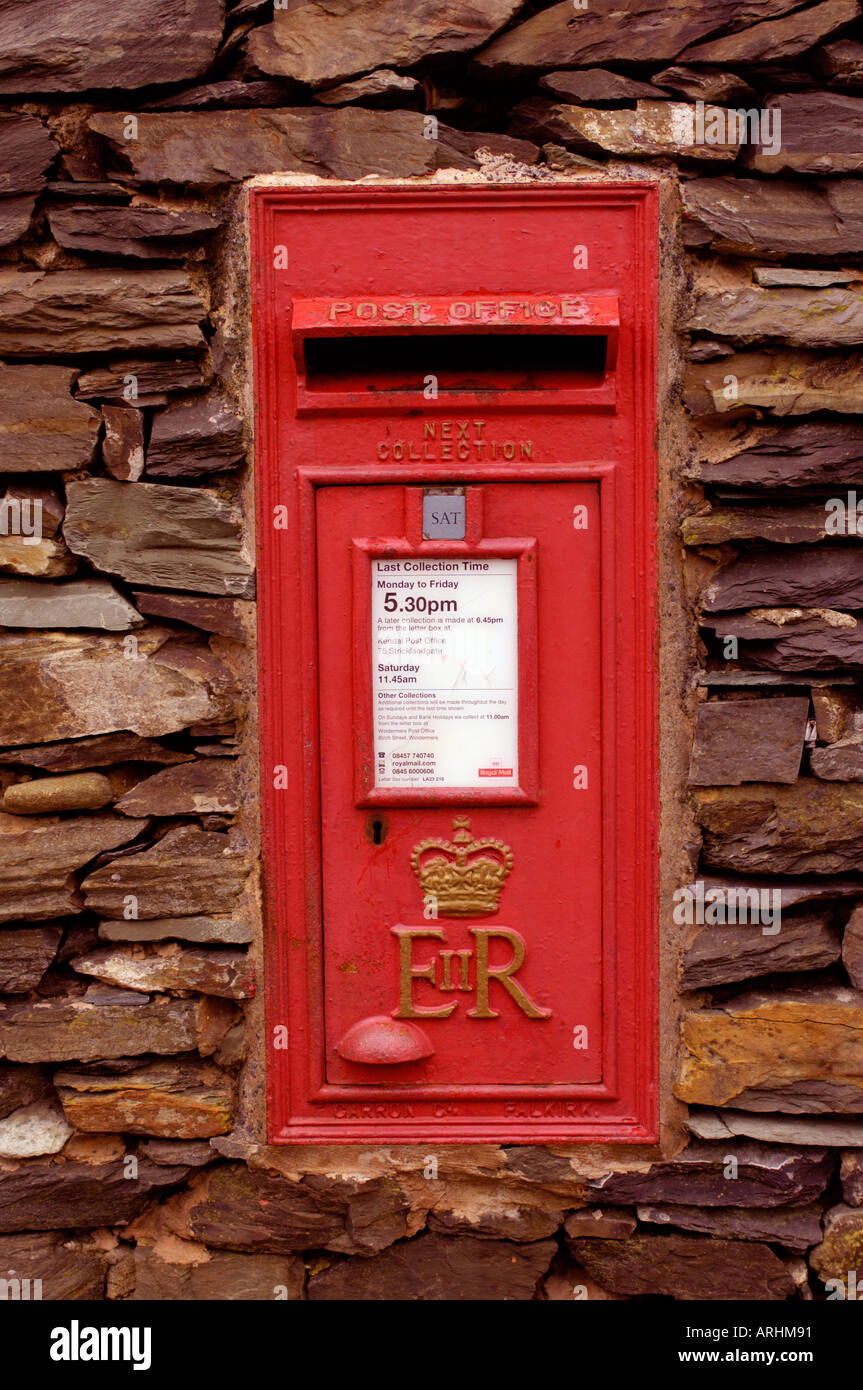 Royal Mail Post box in stone wall Stock Photo - Alamy