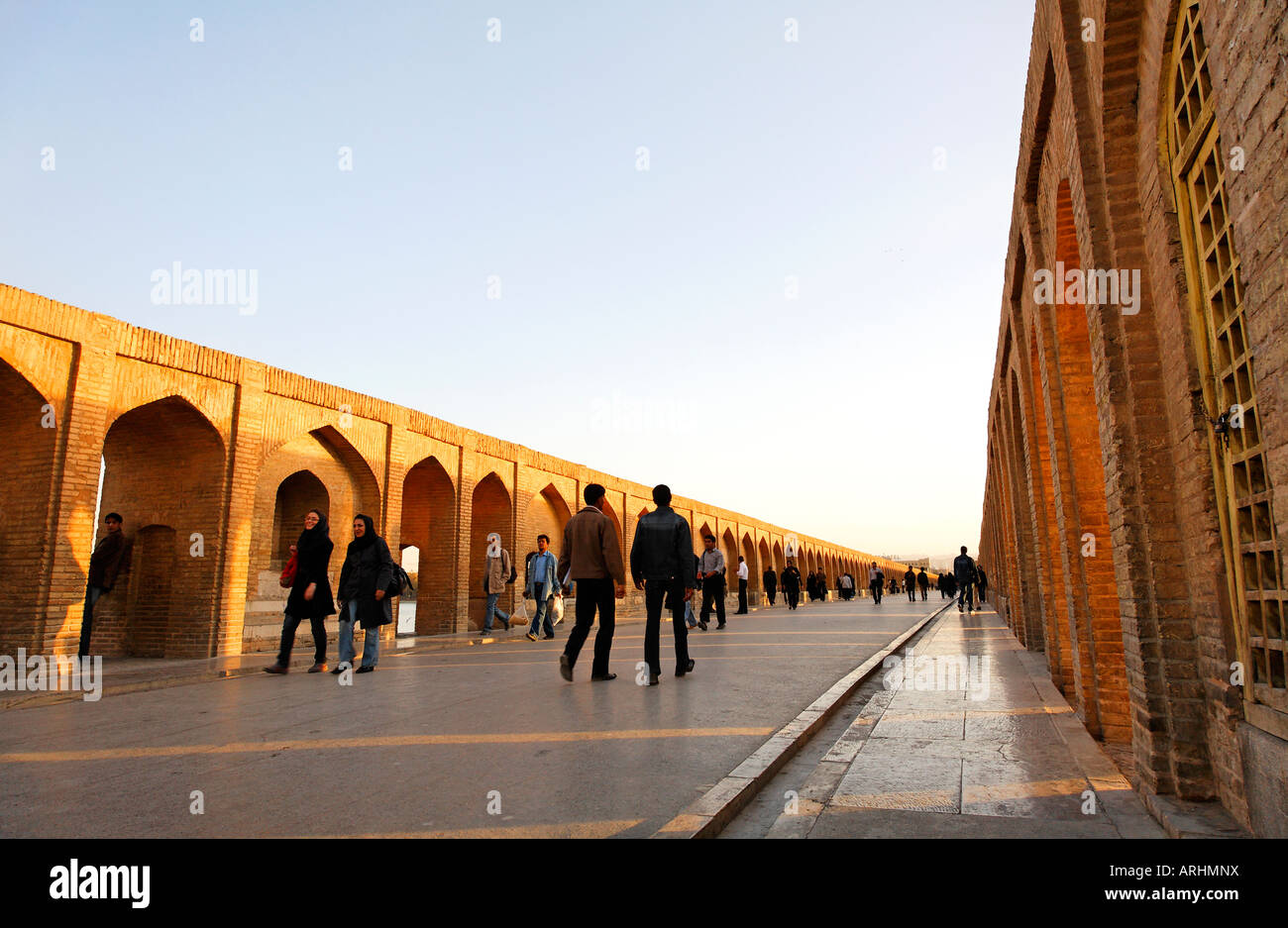 The Se o se bridge or Bridge of 33 arches Isfahan Iran Stock Photo - Alamy