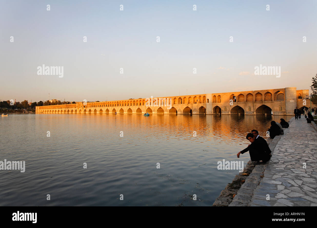 The Se o se bridge or Bridge of 33 arches Isfahan Iran Stock Photo - Alamy