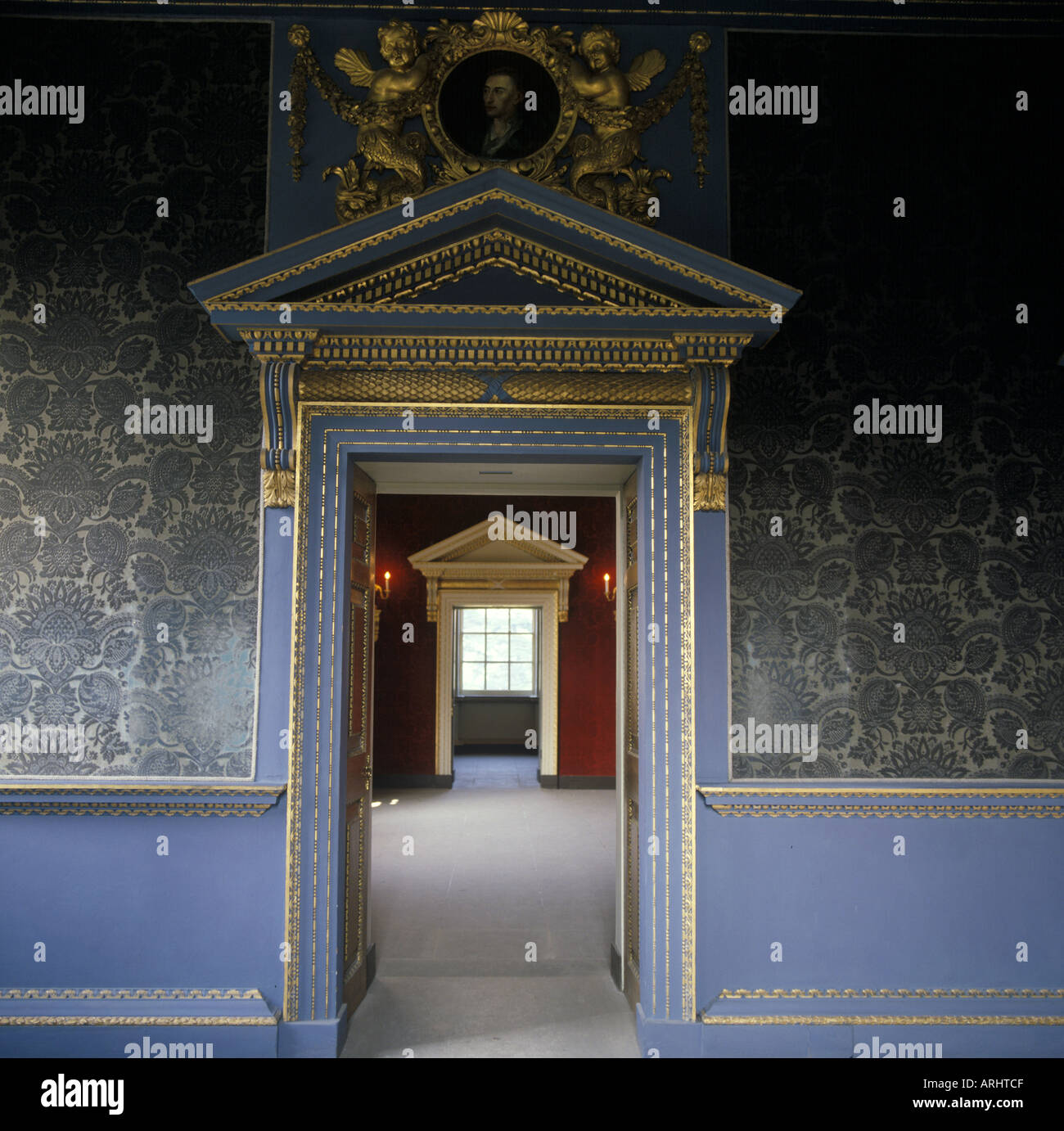 Georgian style interior hi-res stock photography and images - Alamy