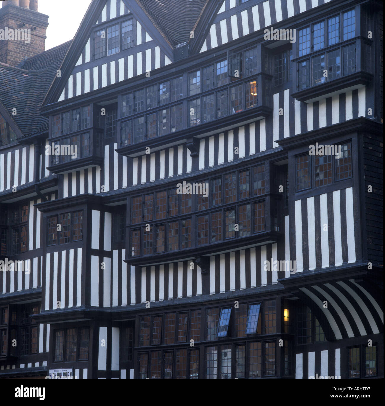 London Staple Inn High Resolution Stock Photography and Images - Alamy