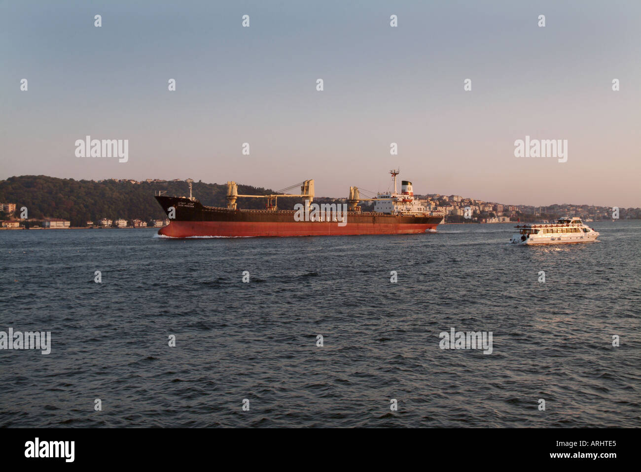 Iran oil tanker hi-res stock photography and images - Alamy