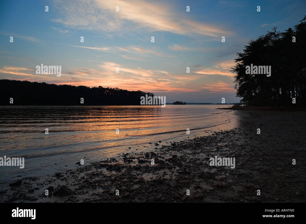 Smith mountain lake hi-res stock photography and images - Alamy