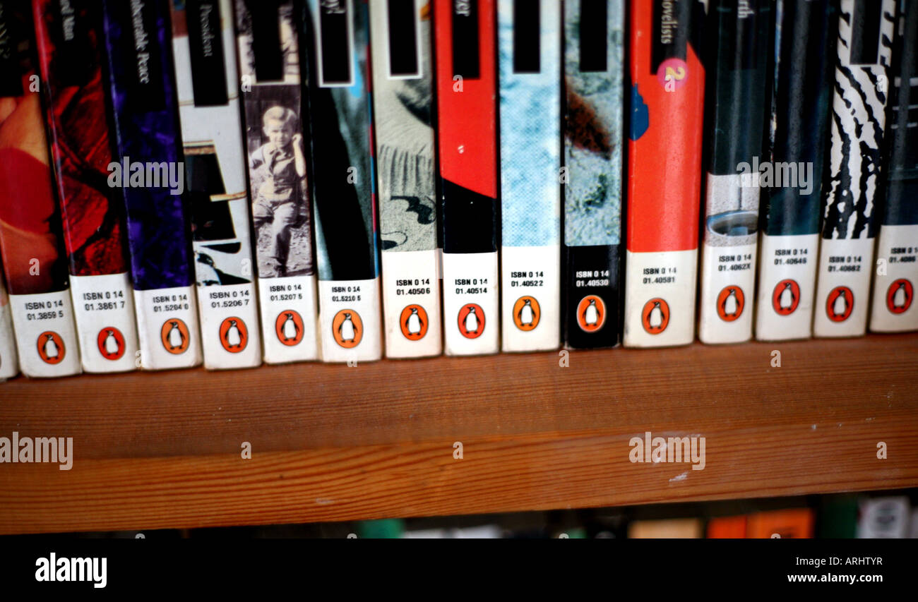 Shelf logo hi-res stock photography and images - Alamy