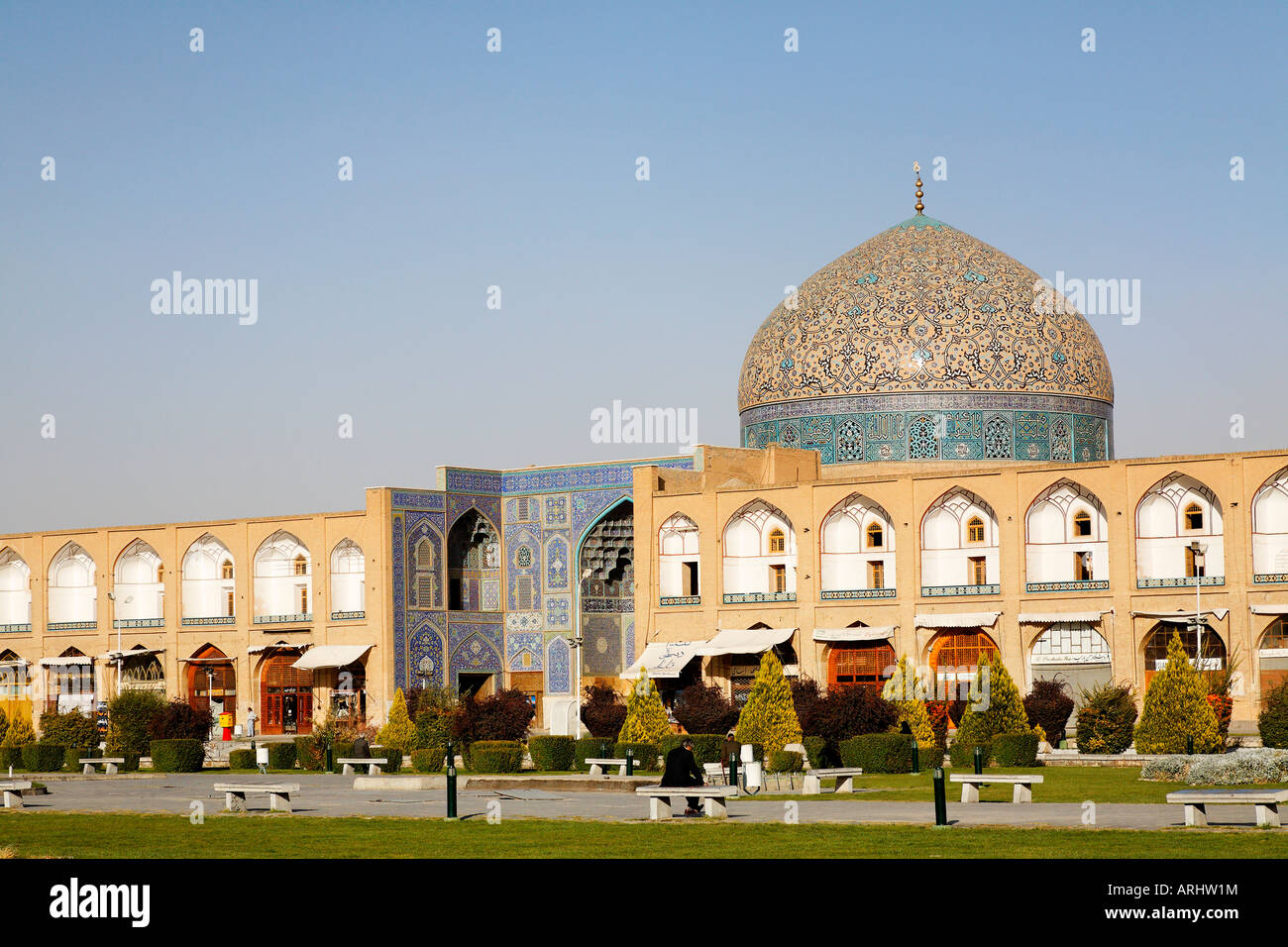The Masjid i Sheikh Lotfallah Maydan Imam Isfahan Iran Stock Photo - Alamy