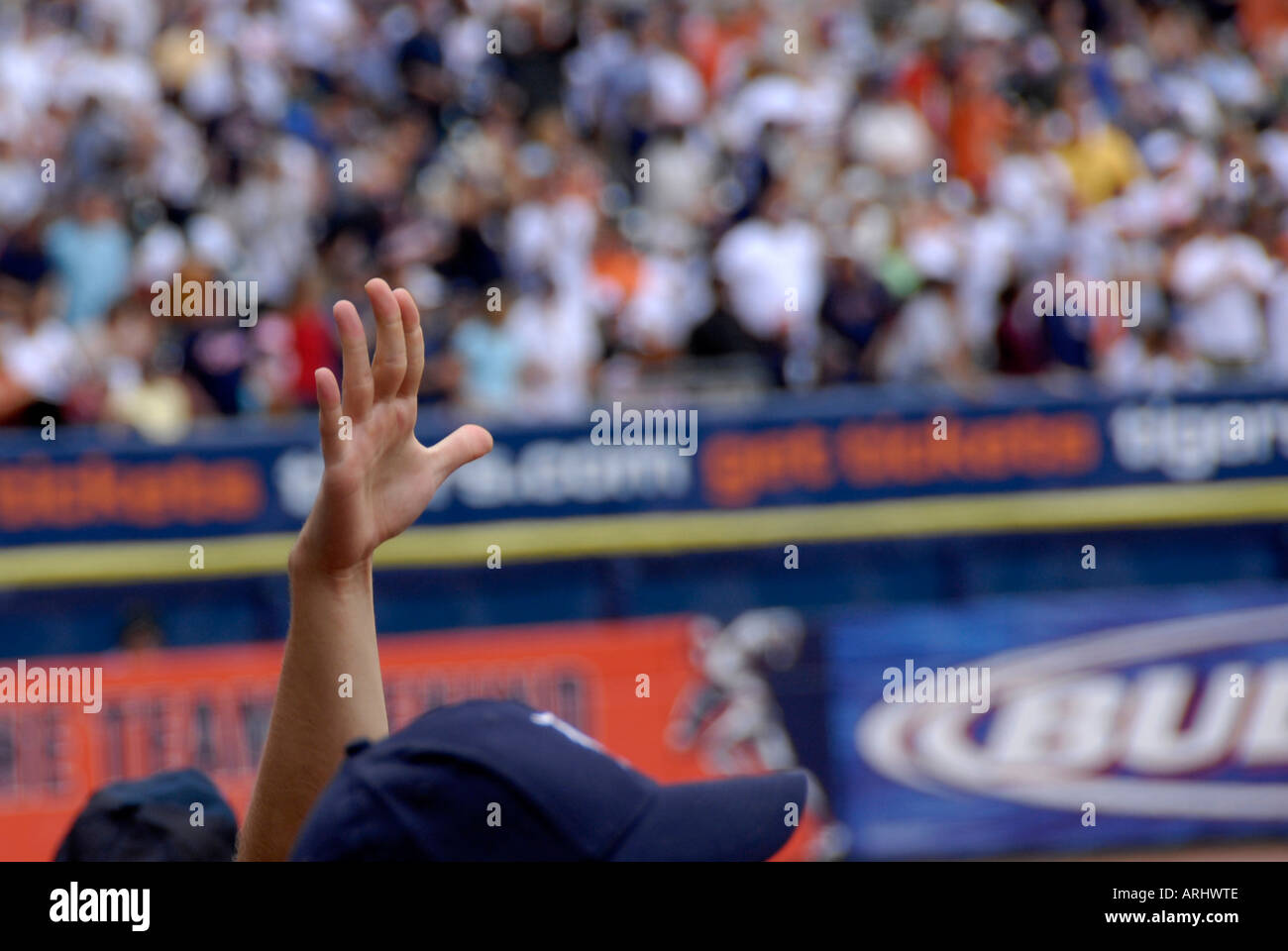 People hand towards sky hi-res stock photography and images - Alamy