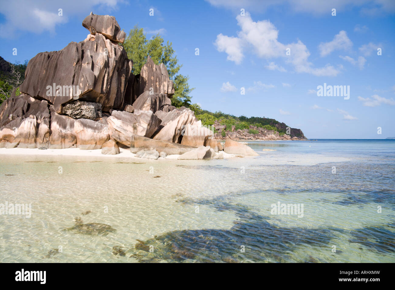 Underwater sand formations hi-res stock photography and images - Alamy