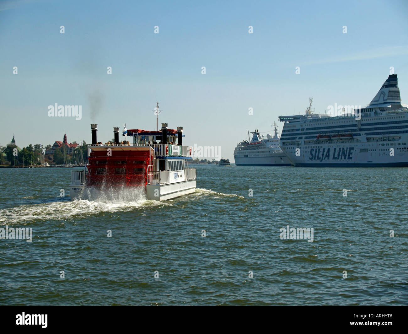 old paddle streamer sightseeing boat leaving the port of Helsinki in ...