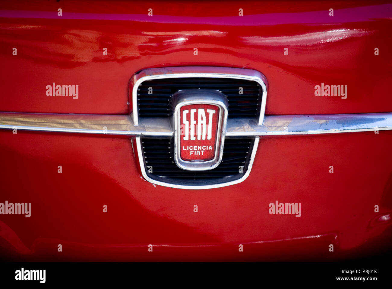 Car seat 600 logo hi-res stock photography and images - Alamy